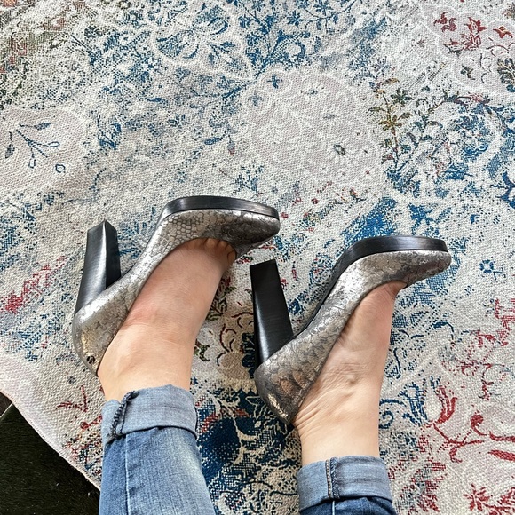 Calvin Klein | Shoes | Calvin Klein Emmy Embossed Platform Pumps | Poshmark